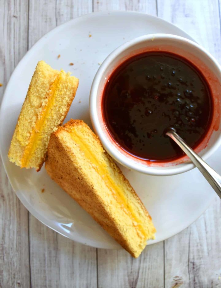 Fake Out Grilled Cheese and Tomato Soup (April Fool's Day) ⋆ NellieBellie