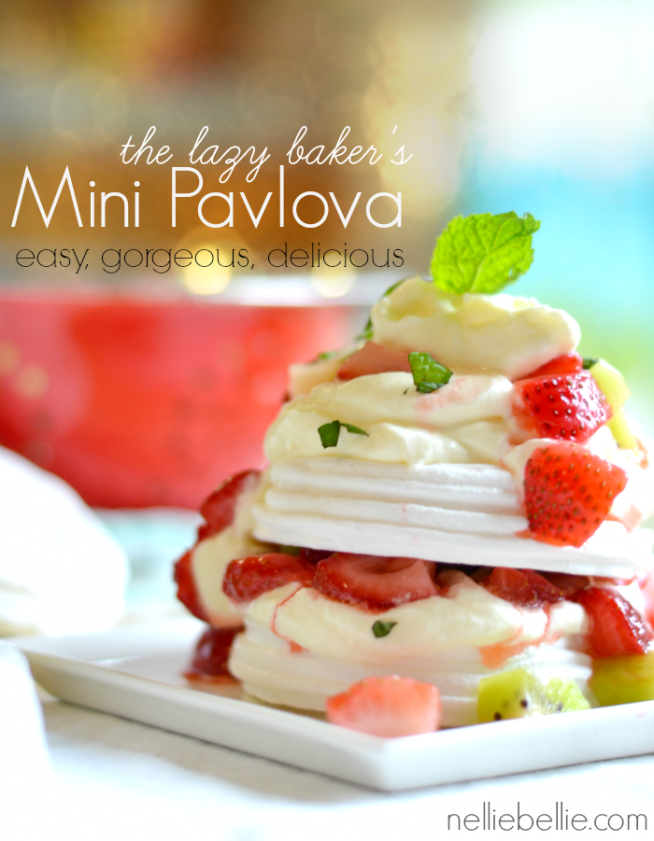 Mini Pavlova. The Lazy Baker way. A Nelliebellie recipe