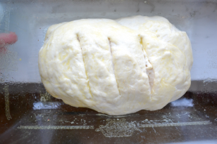 Old-Fashioned Homemade White Bread Recipe (like Grandma makes)