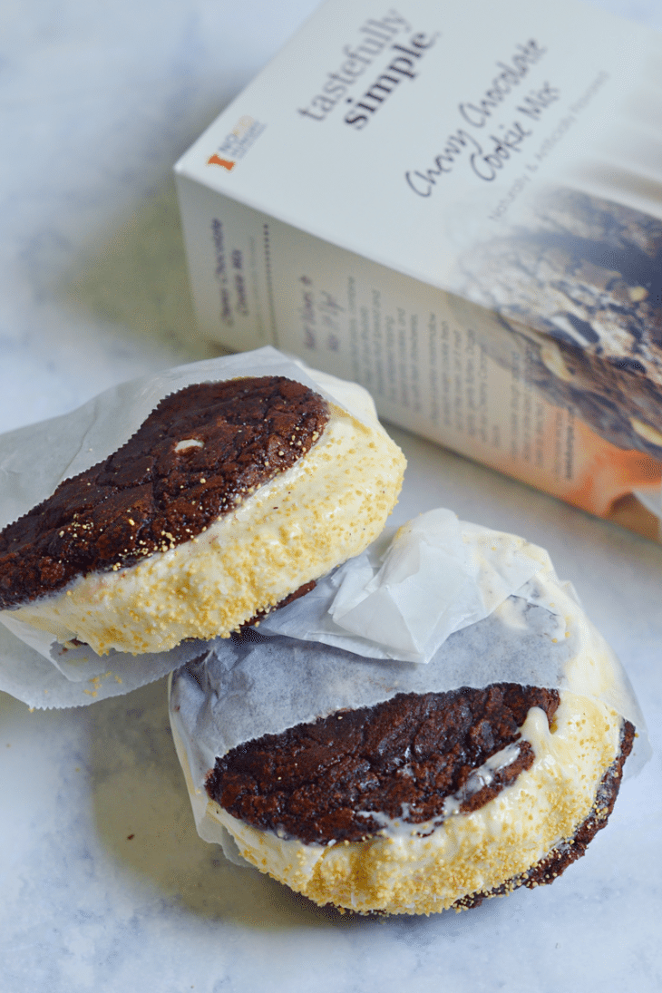 Ice Cream Sandwiches, an easy tutorial on making them yourself