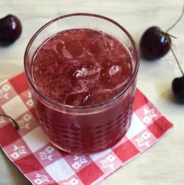How To Make The Bourbon Cherry Smash Cocktail