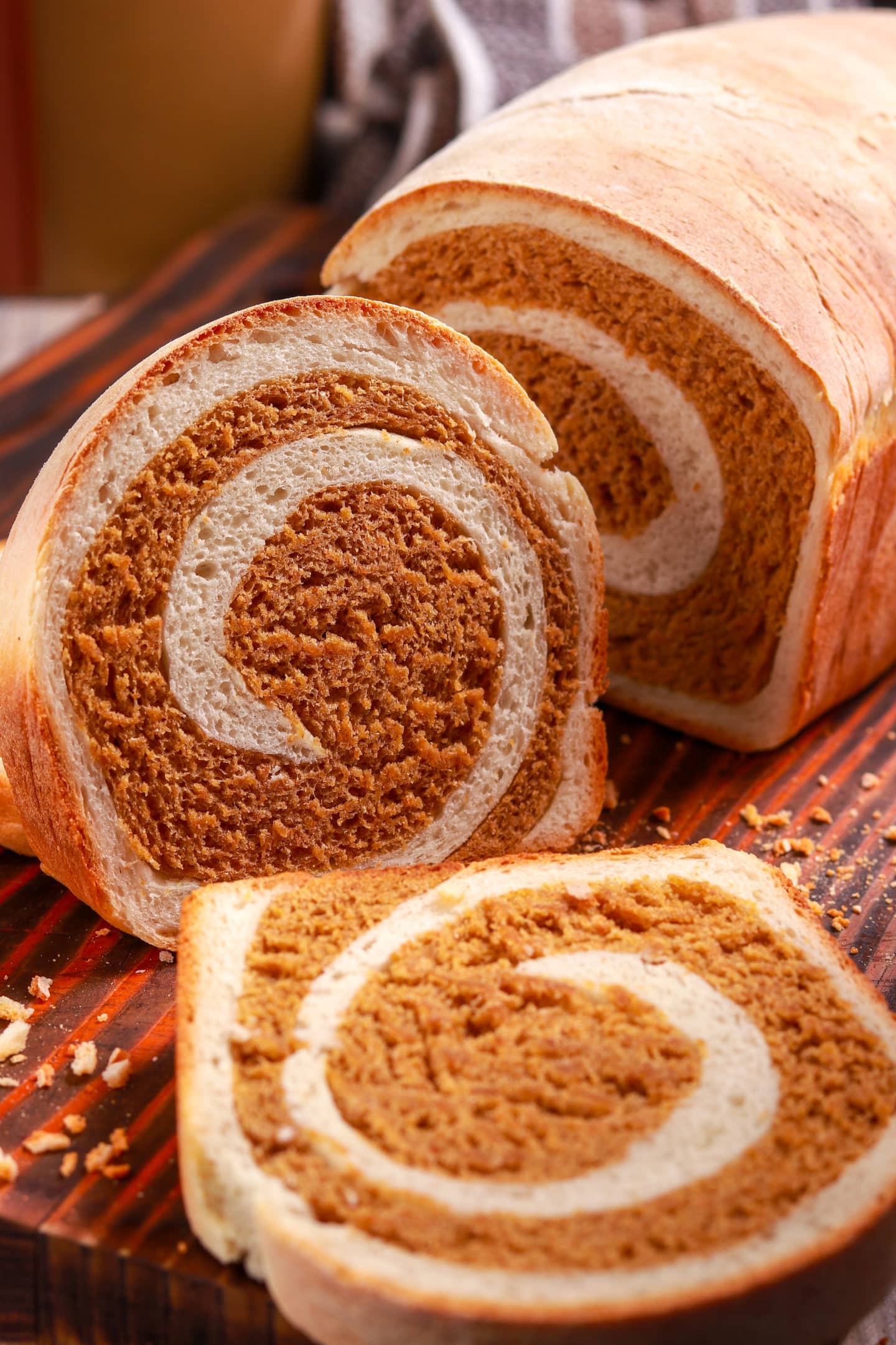 Berry Cinnamon Roll Monkey Bread Recipe