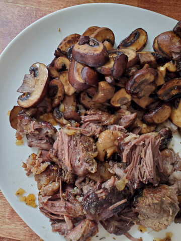 Short Rib Stroganoff Recipe: A Delicious Twist on the classic ⋆ ...